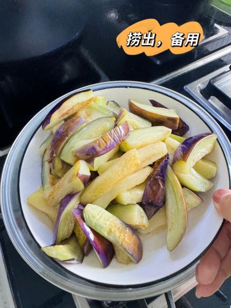 怎样腌茄子咸菜_茄子咸菜怎么做好吃-第3张图片-山城妙识