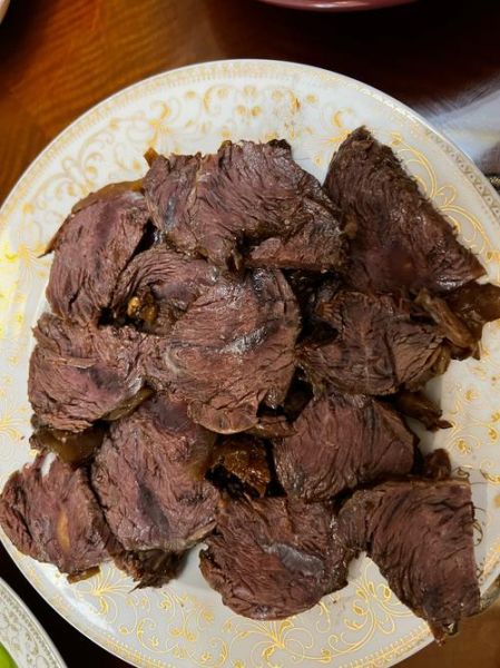 大块生牛肉怎么煮_整块牛肉煮多久才熟-第1张图片-山城妙识