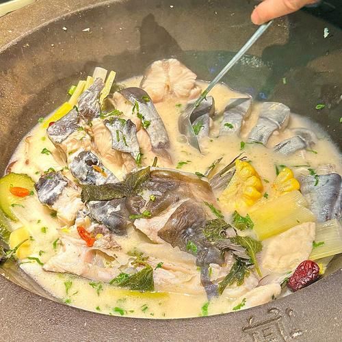 石锅鱼香料配方有哪些_正宗石锅鱼香料怎么配-第3张图片-山城妙识