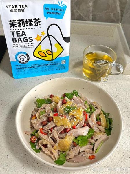 手撕鸡怎么做才正宗_正宗手撕鸡做法秘方-第2张图片-山城妙识