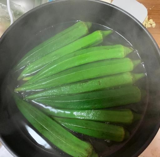 秋葵炒肉片秋葵焯水吗_焯水时间多久合适-第2张图片-山城妙识 秋葵炒肉片秋葵焯水吗_焯水时间多久合适-第2张图片-山城妙识