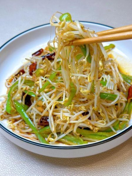 豆芽菜怎么炒_豆芽菜炒多久才脆嫩-第1张图片-山城妙识