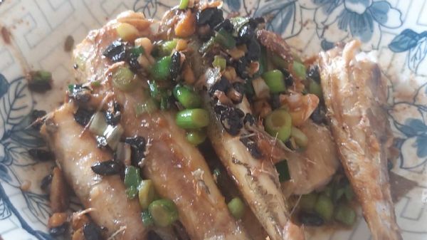 咸海鱼怎么做好吃_咸海鱼的家常做法-第1张图片-山城妙识