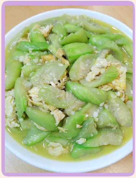 炒丝瓜怎么炒不发黑_丝瓜炒出来发黑怎么办-第1张图片-山城妙识