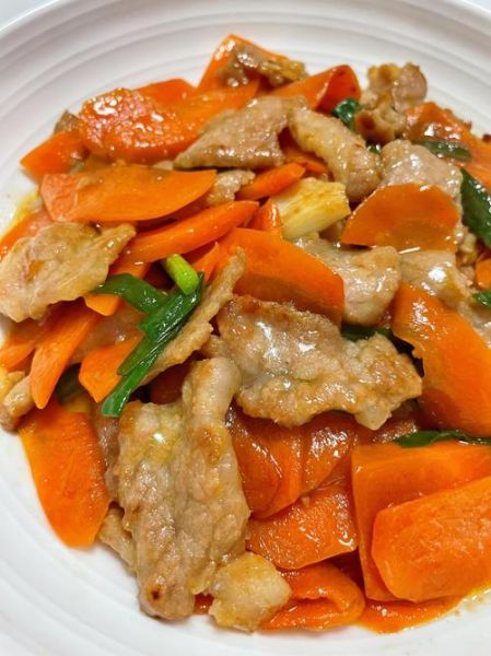猪肉炒红萝卜怎么炒好吃_家常做法步骤-第3张图片-山城妙识 猪肉炒红萝卜怎么炒好吃_家常做法步骤-第3张图片-山城妙识