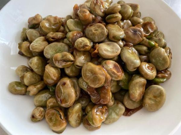 炒蚕豆怎么炒好吃_炒蚕豆的做法大全集-第2张图片-山城妙识