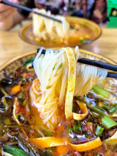 家常米线怎么做好吃_简单又好吃的米线做法-第1张图片-山城妙识 家常米线怎么做好吃_简单又好吃的米线做法-第1张图片-山城妙识