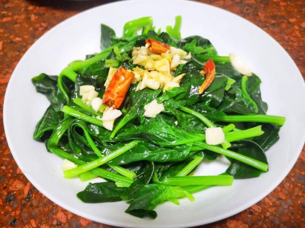 油泼菠菜怎么做_油泼菠菜的家常做法-第1张图片-山城妙识