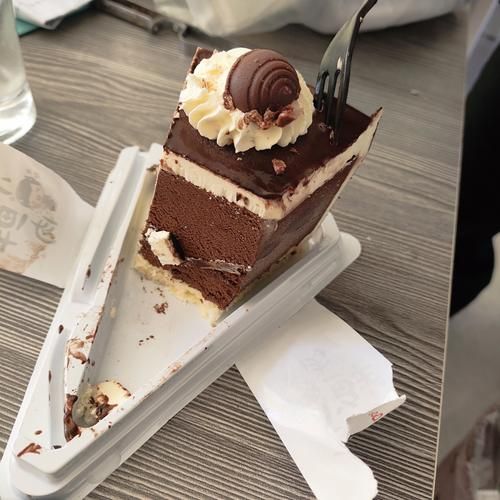 冰淇淋蛋糕是什么_冰淇淋蛋糕和普通蛋糕区别-第1张图片-山城妙识