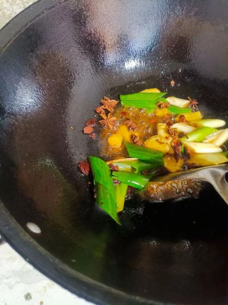 小糟鱼怎么做_小糟鱼家常做法-第1张图片-山城妙识