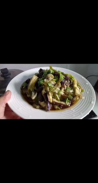 蒜泥茄子怎么腌制_蒜泥茄子腌制多久才入味-第1张图片-山城妙识