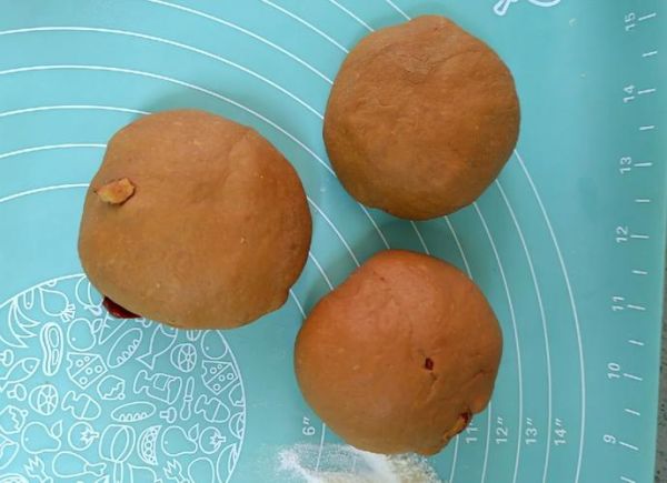 夹心红糖馒头怎么做_红糖馒头夹心做法窍门-第2张图片-山城妙识 夹心红糖馒头怎么做_红糖馒头夹心做法窍门-第2张图片-山城妙识