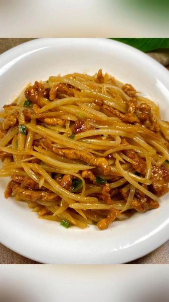 炒肉丝怎么炒嫩又好吃_肉丝滑嫩技巧-第1张图片-山城妙识