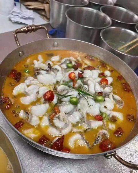 正宗火锅鱼怎么做_火锅鱼底料配方-第1张图片-山城妙识 正宗火锅鱼怎么做_火锅鱼底料配方-第1张图片-山城妙识