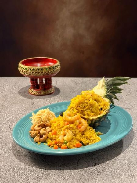 泰式菠萝炒饭怎么做_正宗泰式菠萝炒饭图片-第2张图片-山城妙识