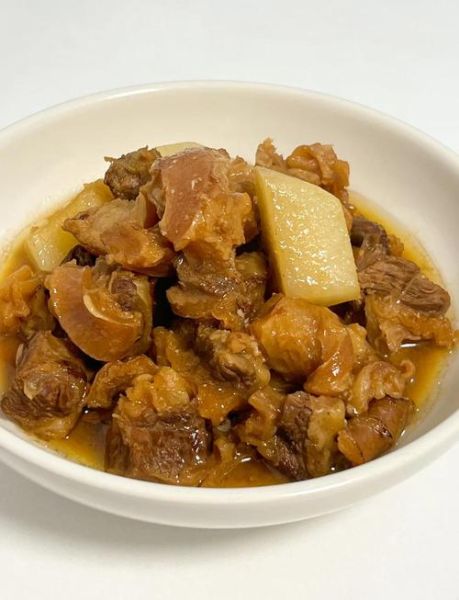 广东萝卜牛腩怎么做_牛腩焯水还是直接炖-第1张图片-山城妙识