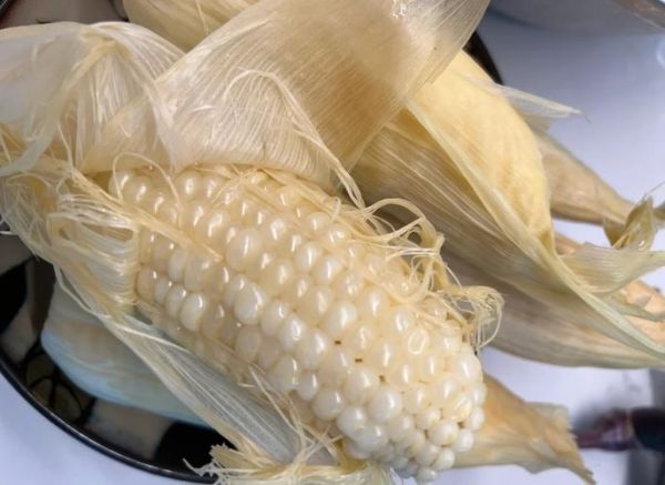 玉米煮多久会熟电饭锅_电饭锅煮玉米要放水吗-第3张图片-山城妙识