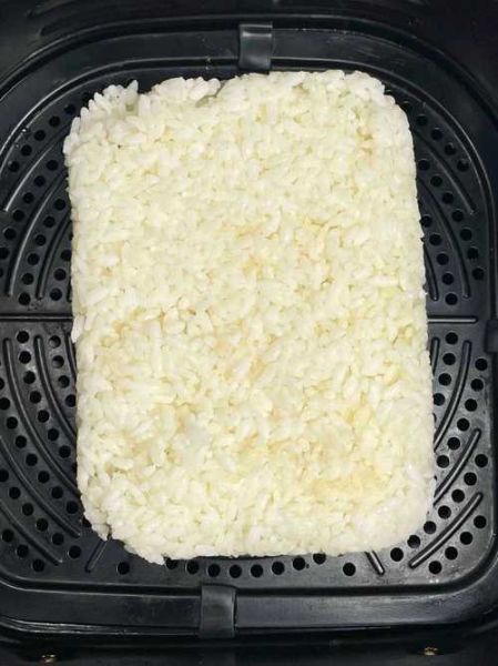 剩米饭怎么做锅巴_锅巴的做法窍门-第1张图片-山城妙识