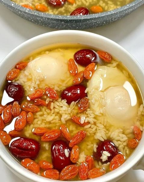 产妇能吃醪糟鸡蛋吗_坐月子吃醪糟鸡蛋的注意事项-第1张图片-山城妙识