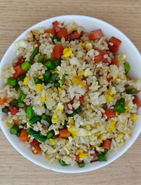 火腿炒饭怎么炒才好吃_火腿炒饭视频教程-第2张图片-山城妙识