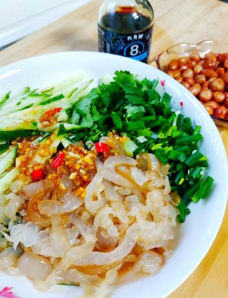 凉拌海蜇丝怎么做好吃_凉拌海蜇丝要不要焯水-第1张图片-山城妙识 凉拌海蜇丝怎么做好吃_凉拌海蜇丝要不要焯水-第1张图片-山城妙识