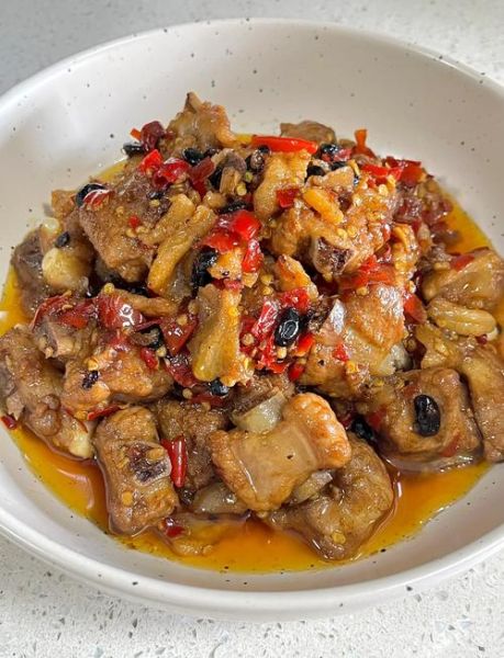 爆炒排骨怎么做好吃又简单_爆炒排骨的家常做法-第1张图片-山城妙识