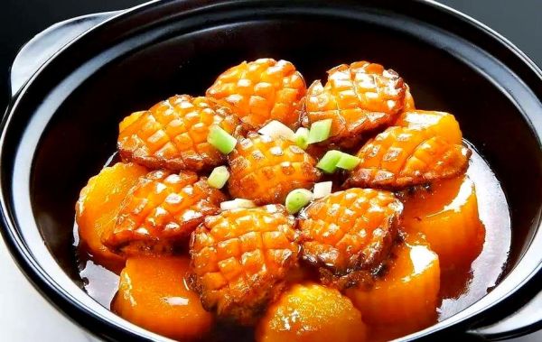 家常鲍鱼烧土豆怎么做_鲍鱼烧土豆最正宗做法-第1张图片-山城妙识