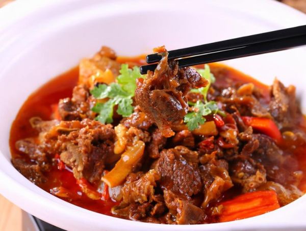 如何炖牛肉软烂入味_炖牛肉放什么调料最香-第2张图片-山城妙识