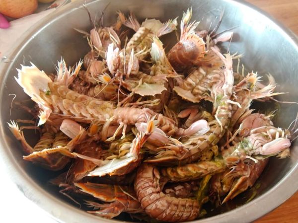 倒爬虾怎么做好吃_倒爬虾和皮皮虾区别-第3张图片-山城妙识