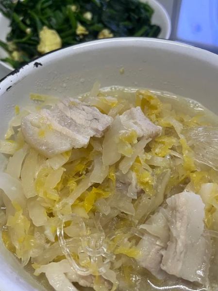 汆白肉酸菜怎么做_家常汆白肉酸菜的做法窍门-第2张图片-山城妙识 汆白肉酸菜怎么做_家常汆白肉酸菜的做法窍门-第2张图片-山城妙识