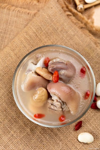 清炖猪蹄汤怎么炖好吃_清炖猪蹄汤的做法窍门-第3张图片-山城妙识 清炖猪蹄汤怎么炖好吃_清炖猪蹄汤的做法窍门-第3张图片-山城妙识