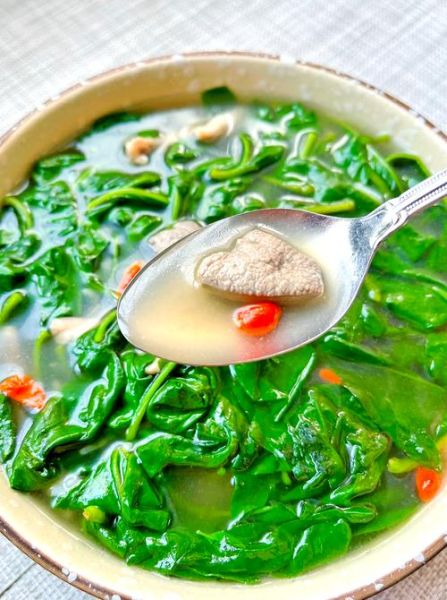 猪肝汤怎么做好吃_猪肝汤的做法大全集-第1张图片-山城妙识