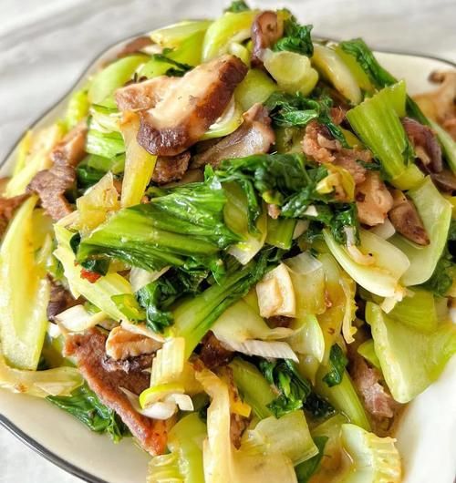 油菜炒肉怎么做_油菜炒肉先炒肉还是先炒菜-第2张图片-山城妙识