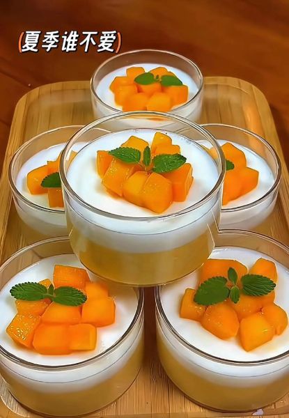 白凉粉怎么做果冻_白凉粉果冻做法视频-第1张图片-山城妙识