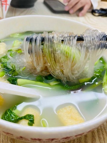 老鸭粉丝汤底怎么做_老鸭粉丝汤底配料有哪些-第1张图片-山城妙识 老鸭粉丝汤底怎么做_老鸭粉丝汤底配料有哪些-第1张图片-山城妙识