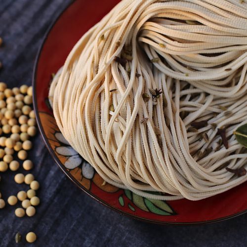 五香豆腐丝怎么做好吃_五香豆腐丝热量高吗-第3张图片-山城妙识