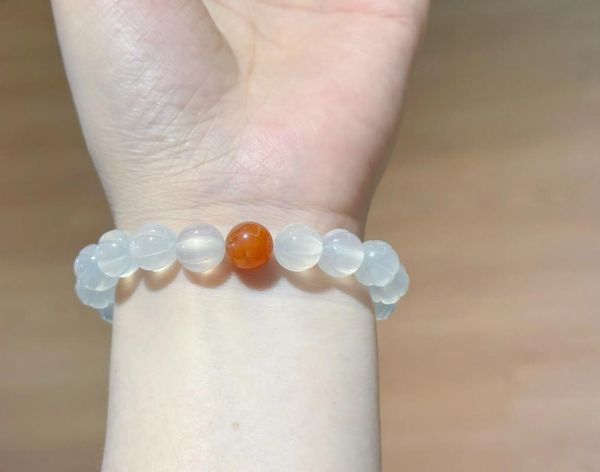 荔枝冻玛瑙的功效与作用_佩戴禁忌有哪些-第3张图片-山城妙识