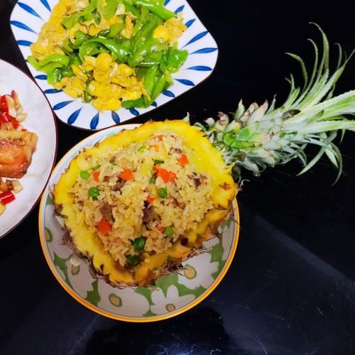 菠萝蒸米饭怎么做_菠萝饭蒸多久才香-第2张图片-山城妙识