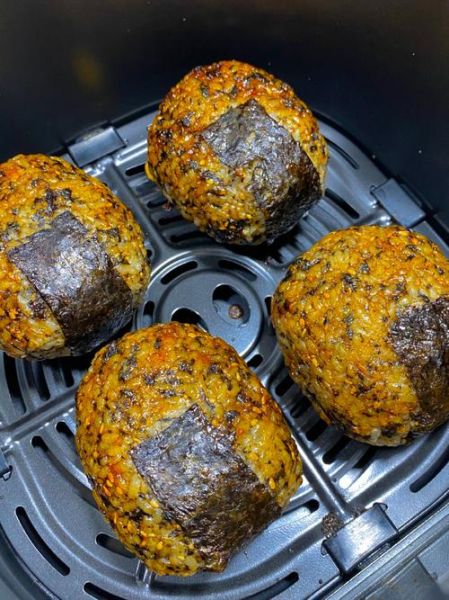 油炸饭团怎么做_油炸饭团用什么米-第2张图片-山城妙识