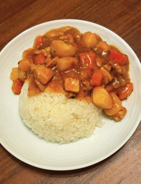 土豆咖喱鸡饭怎么做_土豆咖喱鸡饭热量高吗-第1张图片-山城妙识