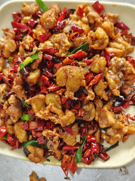 正宗重庆辣子鸡怎么做_辣子鸡选什么辣椒-第3张图片-山城妙识