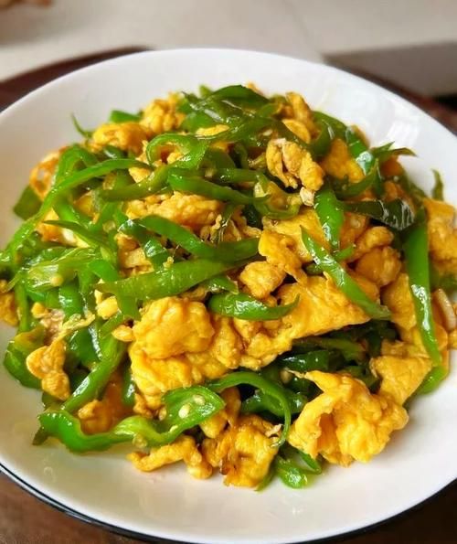 青椒炒鸡蛋怎么做才好吃_正宗青椒炒鸡蛋步骤-第2张图片-山城妙识 青椒炒鸡蛋怎么做才好吃_正宗青椒炒鸡蛋步骤-第2张图片-山城妙识