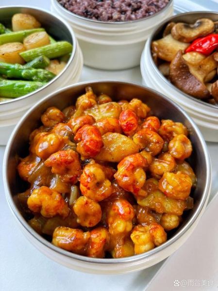 小龙虾盖饭怎么做_小龙虾盖饭热量高吗-第1张图片-山城妙识