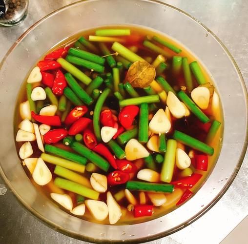 糖醋蒜苔怎么腌好吃_蒜苔腌多久才入味-第3张图片-山城妙识