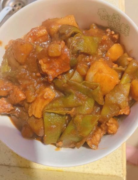 土豆豆角炖肉怎么做_土豆豆角炖肉先放什么-第3张图片-山城妙识