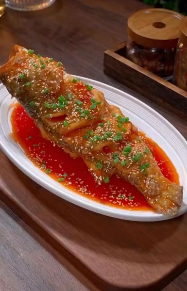 糖醋鱼怎么做才外酥里嫩_糖醋鱼的做法和步骤窍门-第2张图片-山城妙识