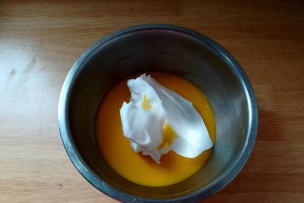 奶油蛋糕怎么做_奶油蛋糕视频全过程-第1张图片-山城妙识