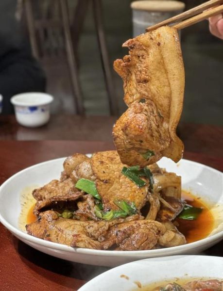 连山回锅肉哪家最正宗_连山回锅肉老店推荐-第1张图片-山城妙识