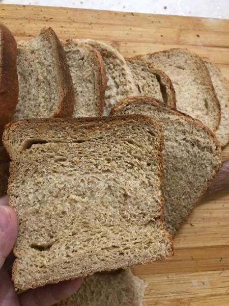 法式长棍面包怎么保存_全麦吐司面包热量高吗-第1张图片-山城妙识 法式长棍面包怎么保存_全麦吐司面包热量高吗-第1张图片-山城妙识