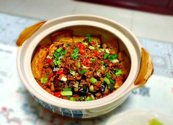 茄子豆腐煲怎么做_茄子豆腐煲的做法大全-第3张图片-山城妙识